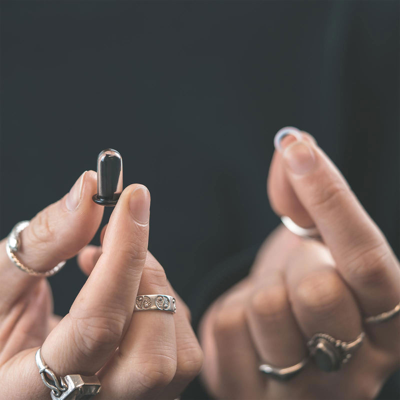 Black Glass Single Flare Dead Stretching Plug | Stretch Your Ears